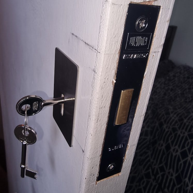 How to Fix a Key Stuck in Lock: Common Causes and Effective Solutions ...